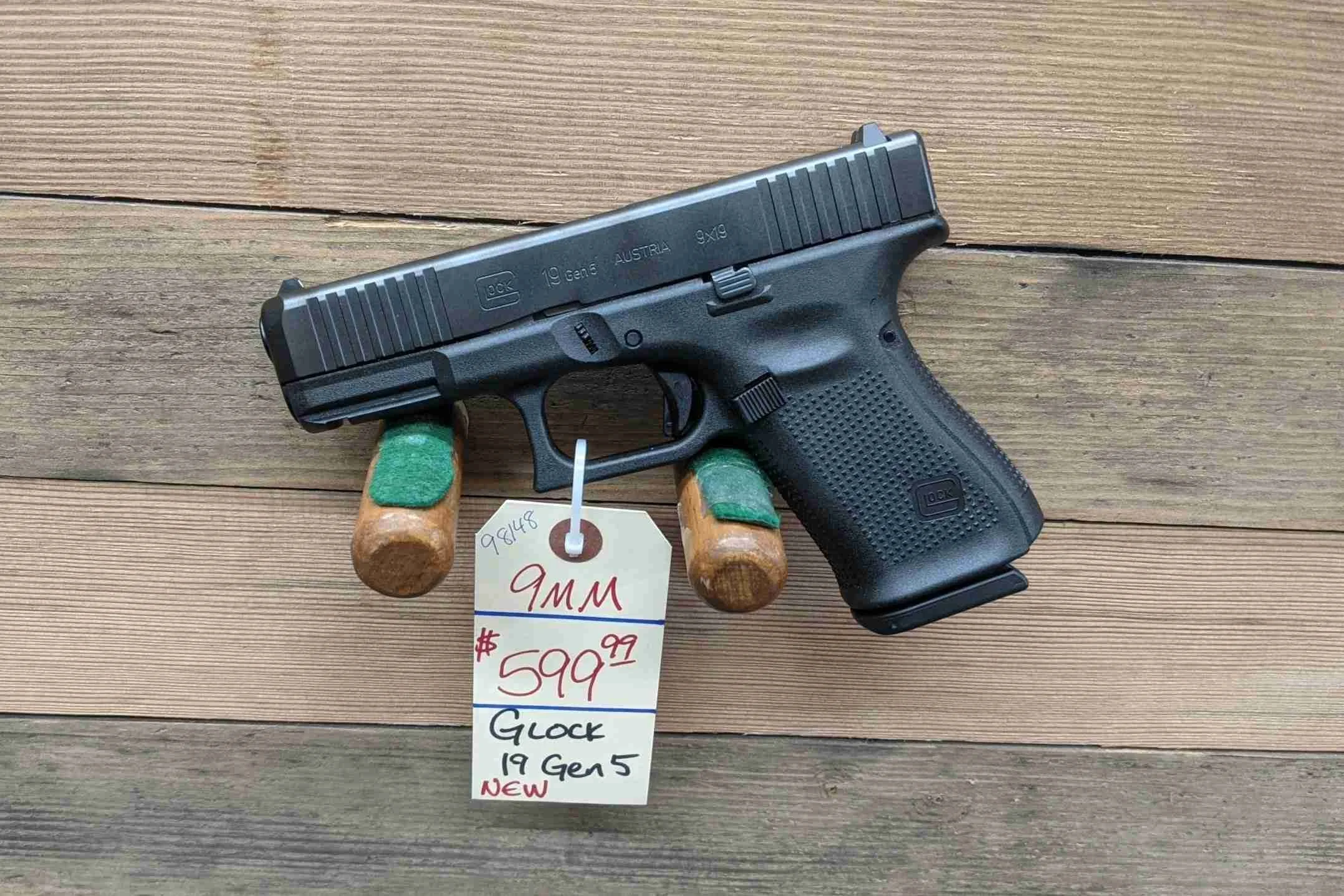 GLOCK 19 GEN 5 9MM PISTOL
