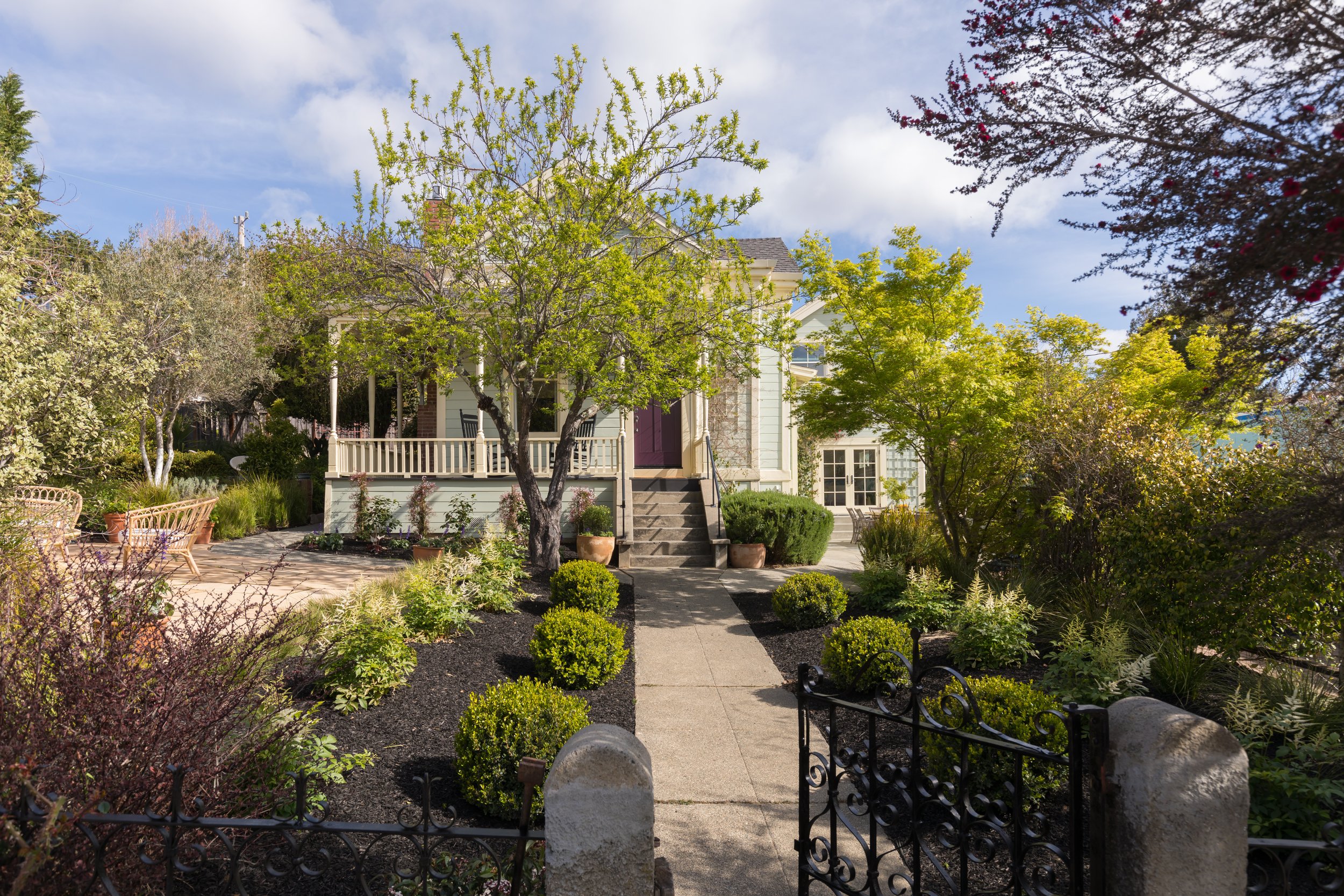 122 Ward Street — McArthur Love Team - Luxury Real Estate Specialists