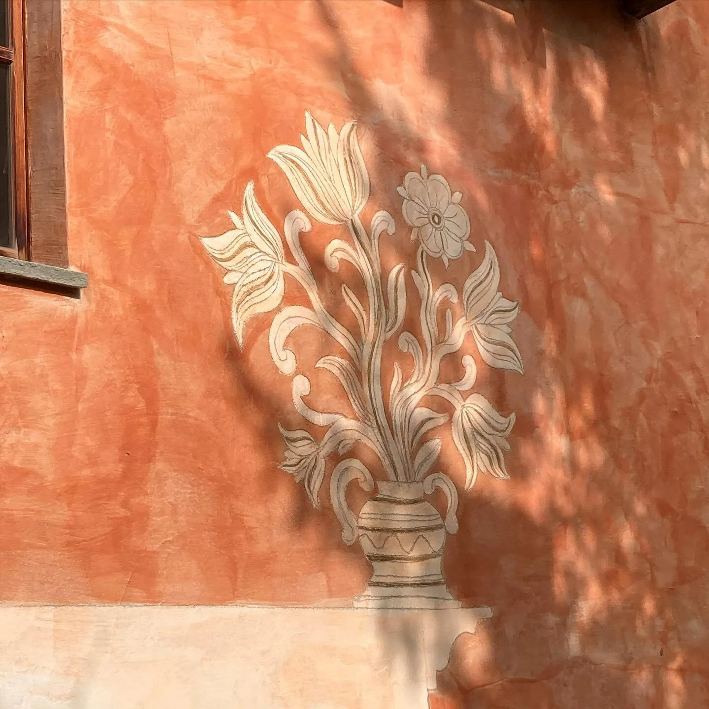 Sgrafits – The Art of Illusion – Traditional front walls in Engadin