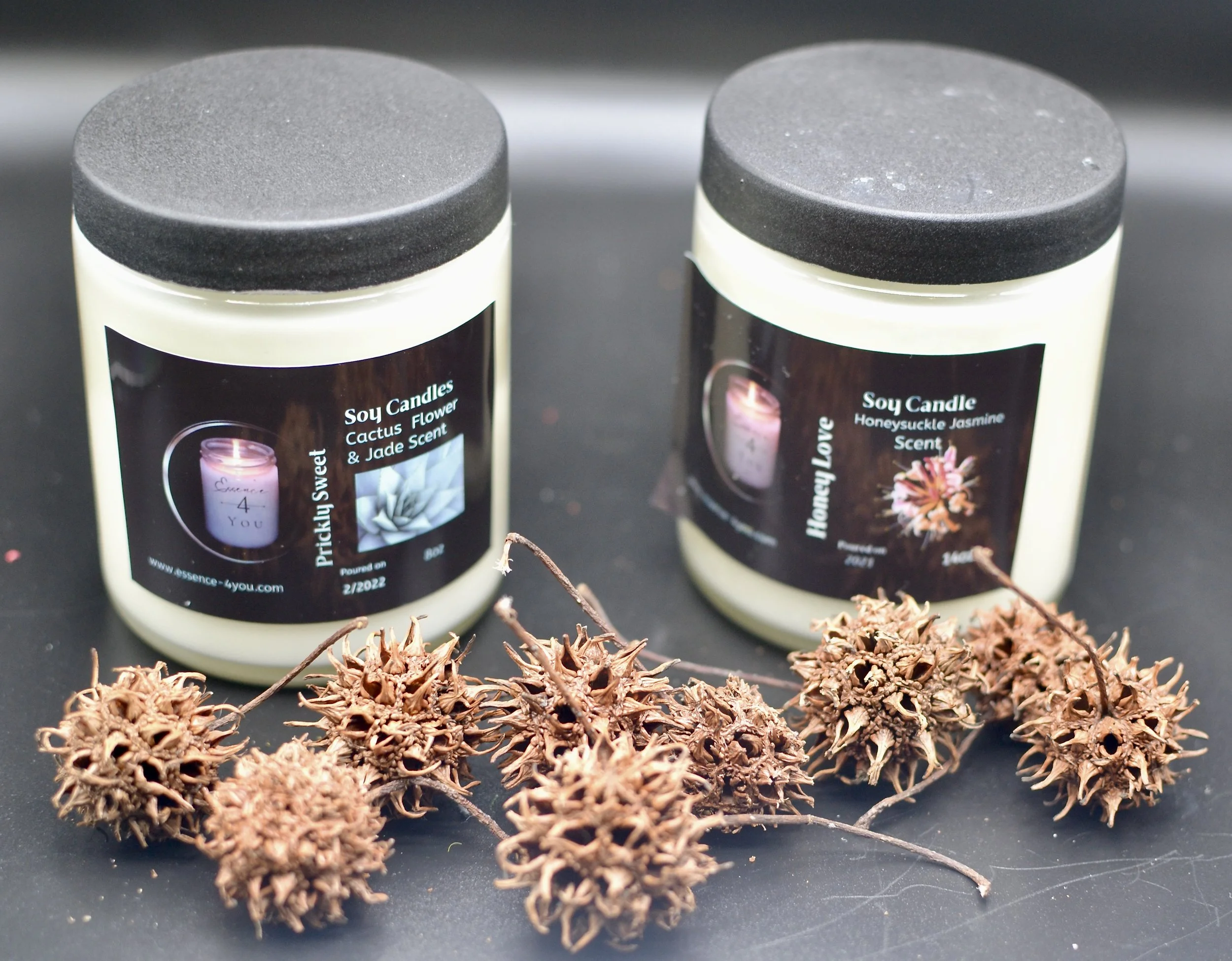 Essence 4 You -Our scented candle fragrance fills the room