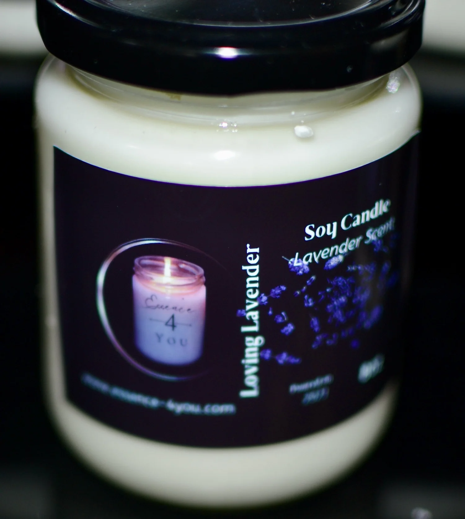 Essence Candle Boutique -Our scented candle fragrance fills the room