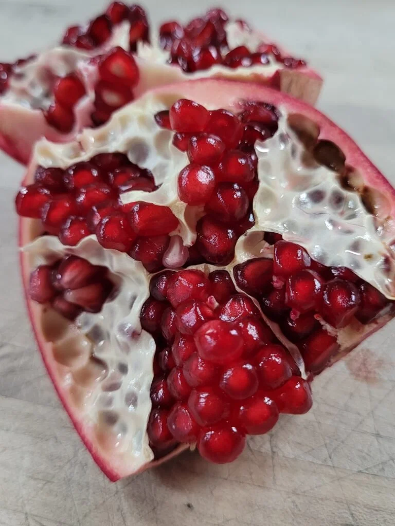 CALIFORNIA GROWN POMEGRANATES — Earl's Organic Produce