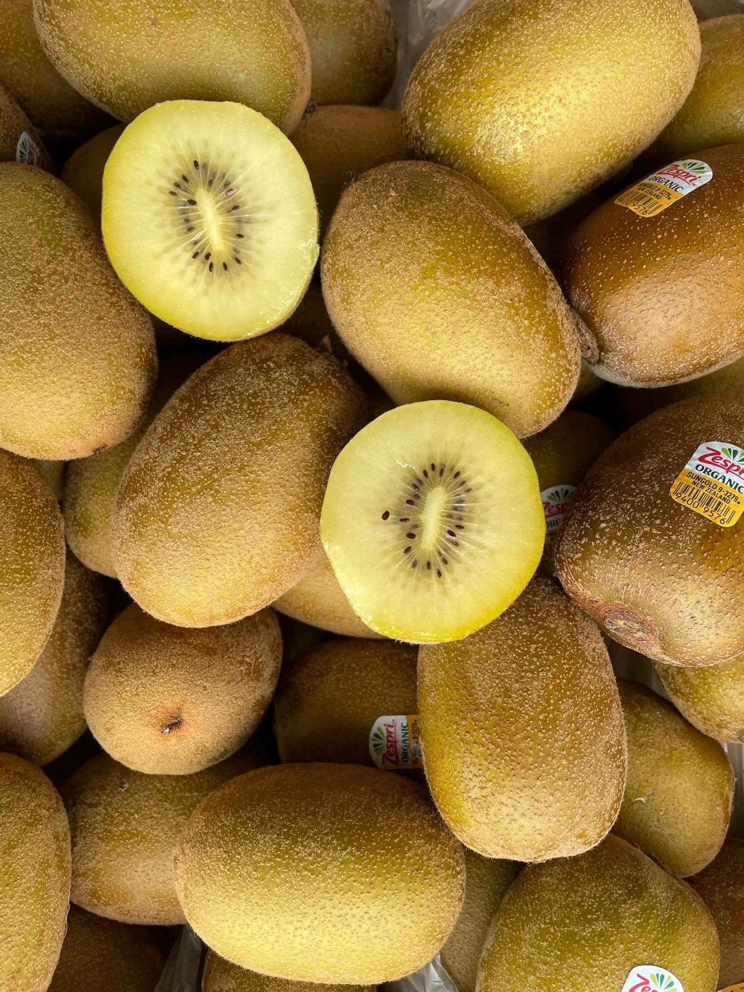 NEW ZEALAND GOLD KIWIS — Earl's Organic Produce