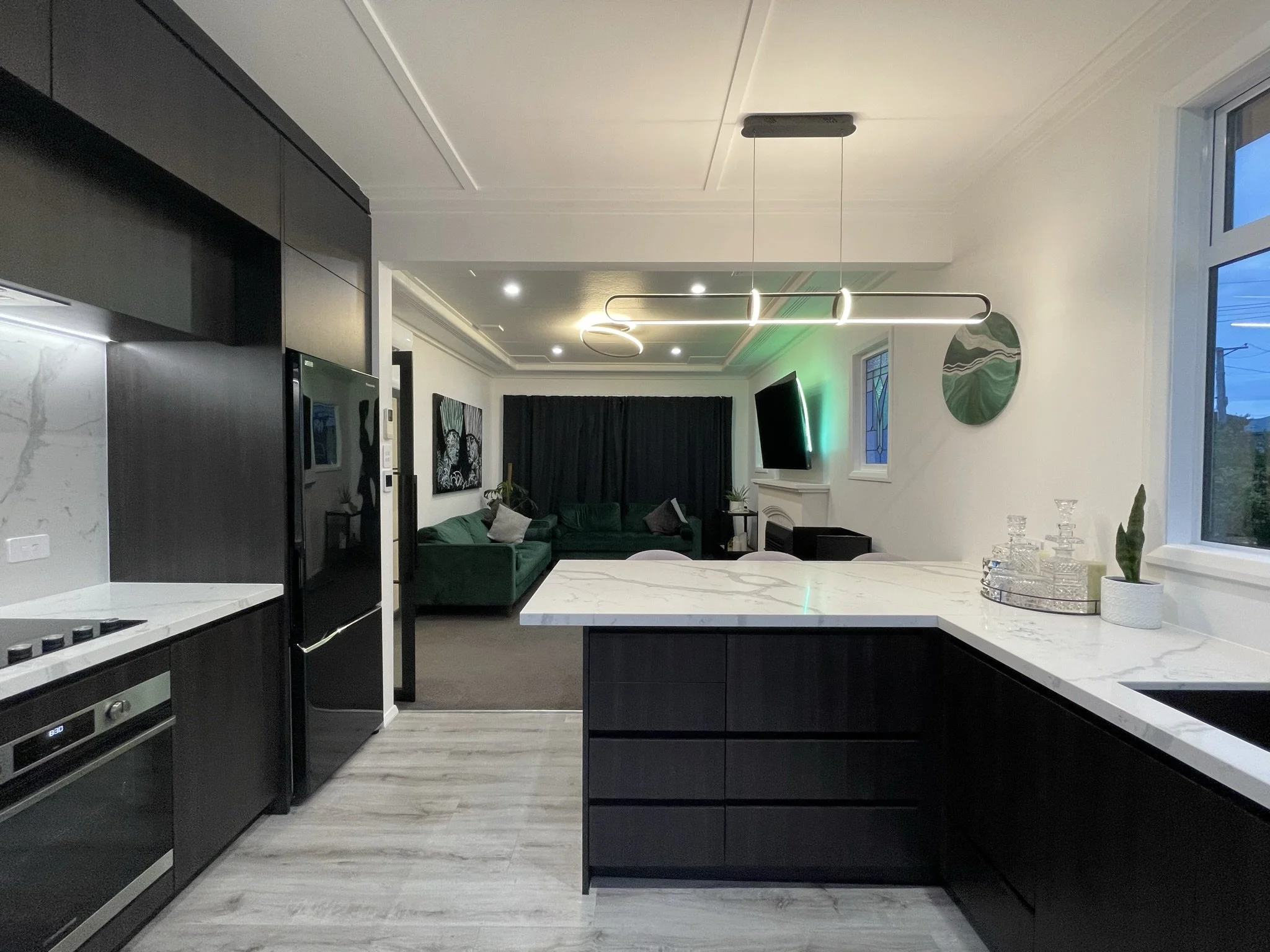 Cutting Edge | Minimal Otago Kitchen