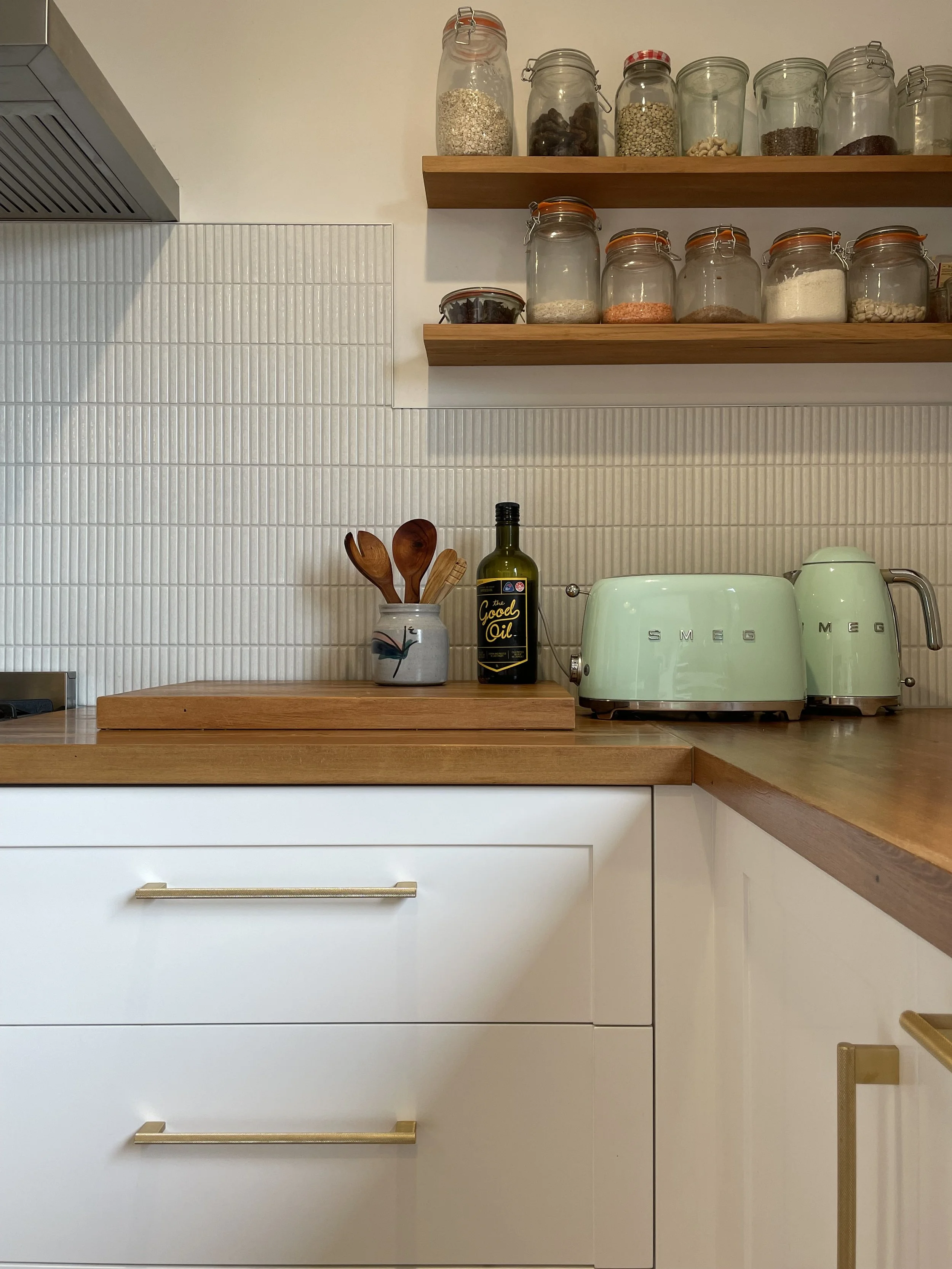 Coastal Calm | Farmhouse Kitchen Dunedin