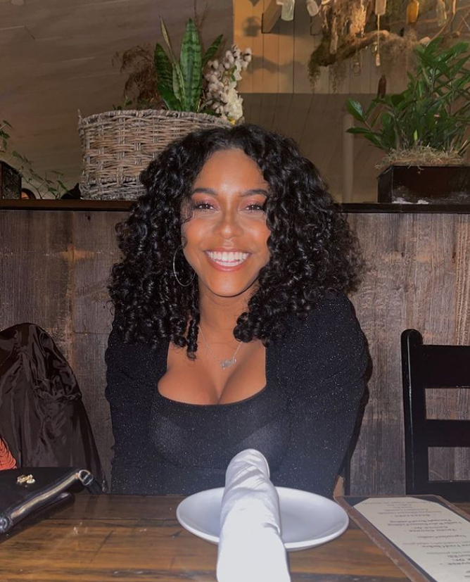 About — DESIGN & MERCHANDISING MAGAZINE