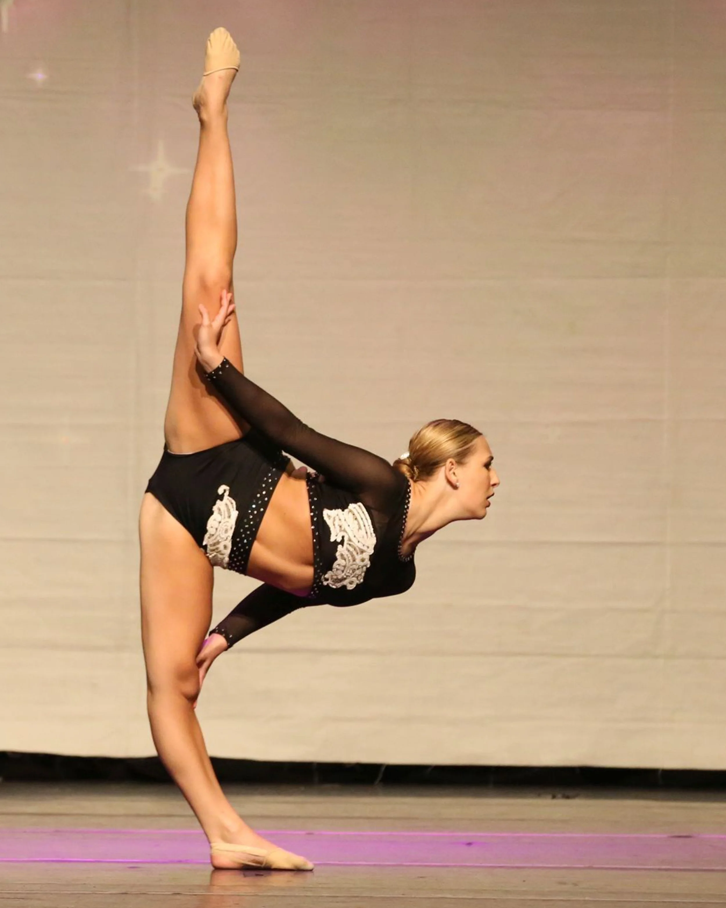 Gallery — Mia Miller