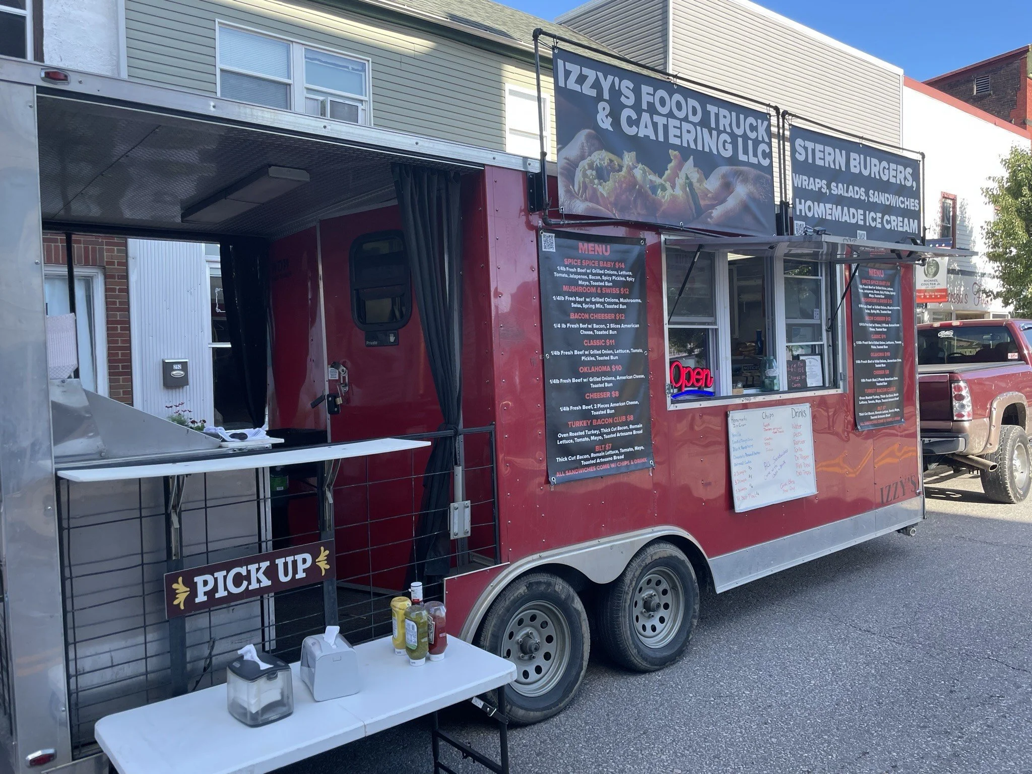 Izzy's Food Truck and Catering LLC.