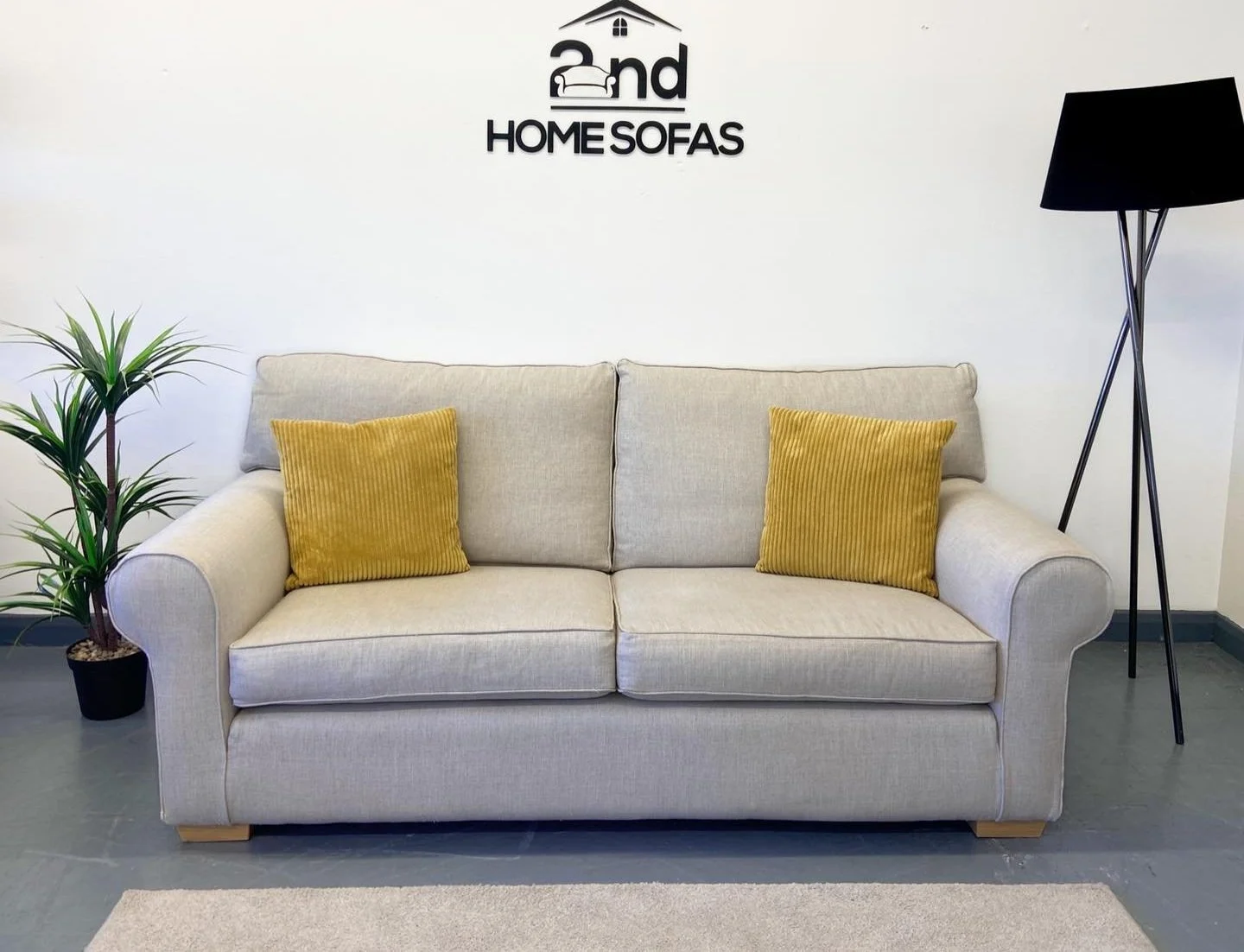 Quality second hand sofas — Second Home Sofas