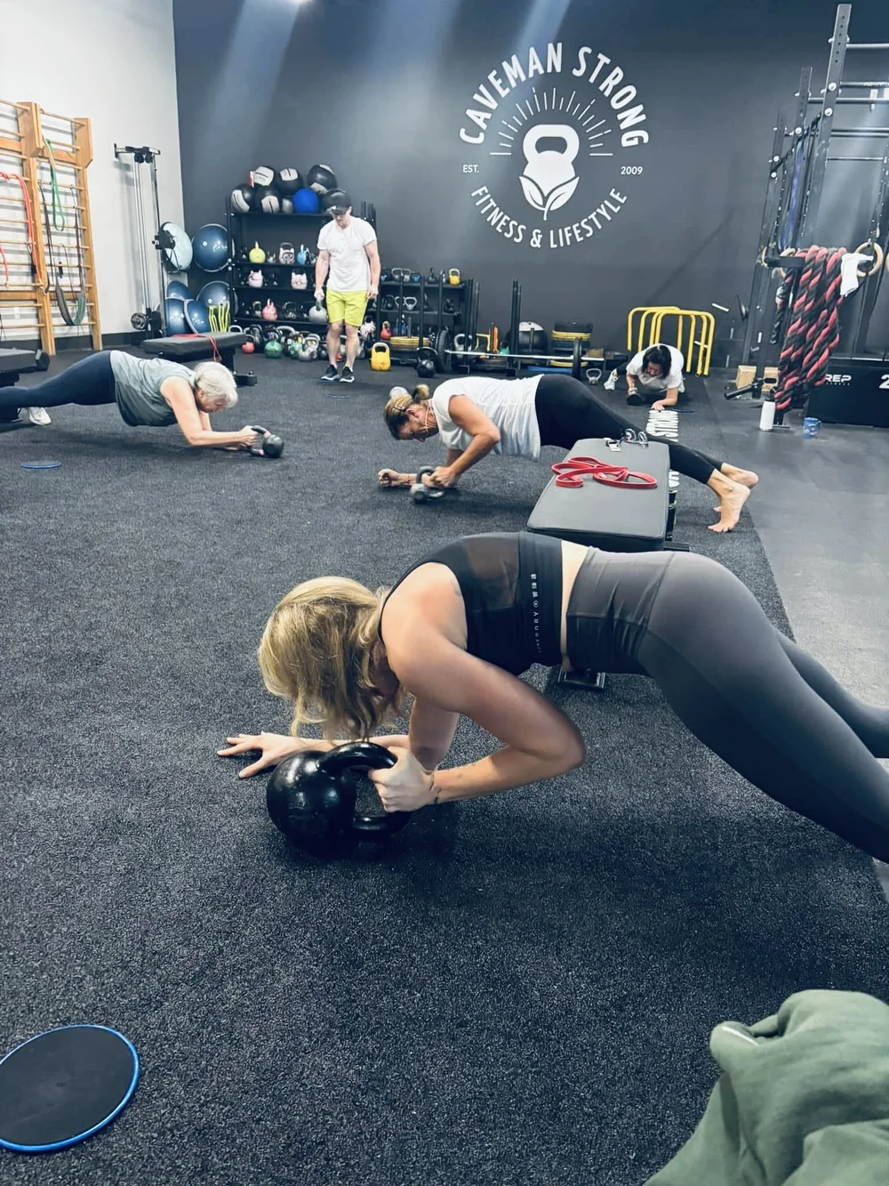 Caveman Strong Gym | Cornwall, ON | Personal Training, Group Classes & Nutrition