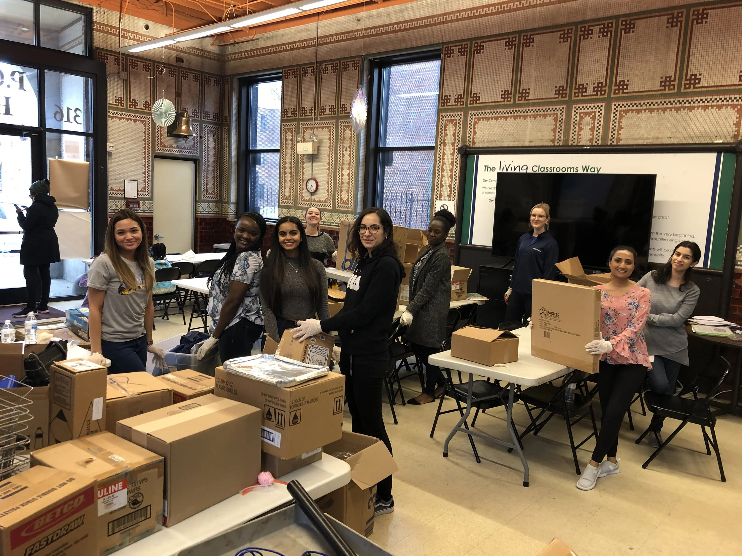 Volunteer — Living Classrooms Foundation