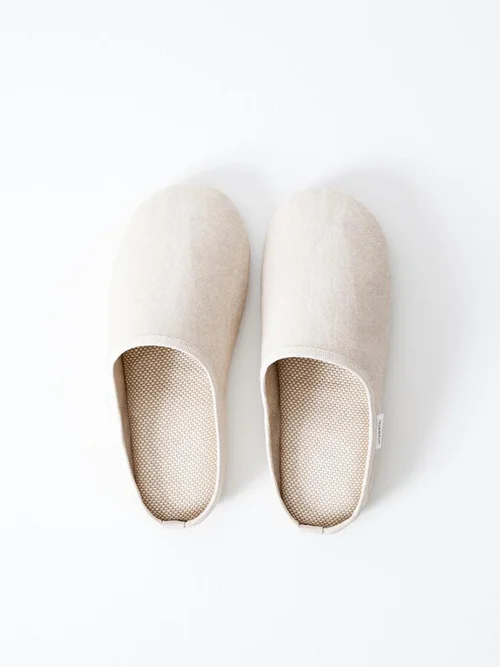 9 House Shoes To Keep Your Feet (And Your Floors) Sparkly Clean — The ...