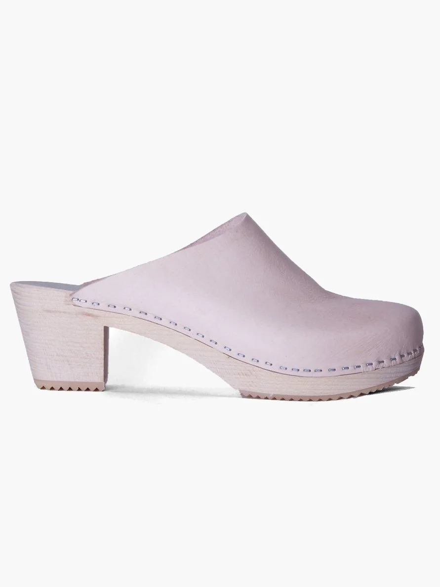 Ethical Edit: We’d Love A Pair Of These Sustainable Clogs — The Good Trade