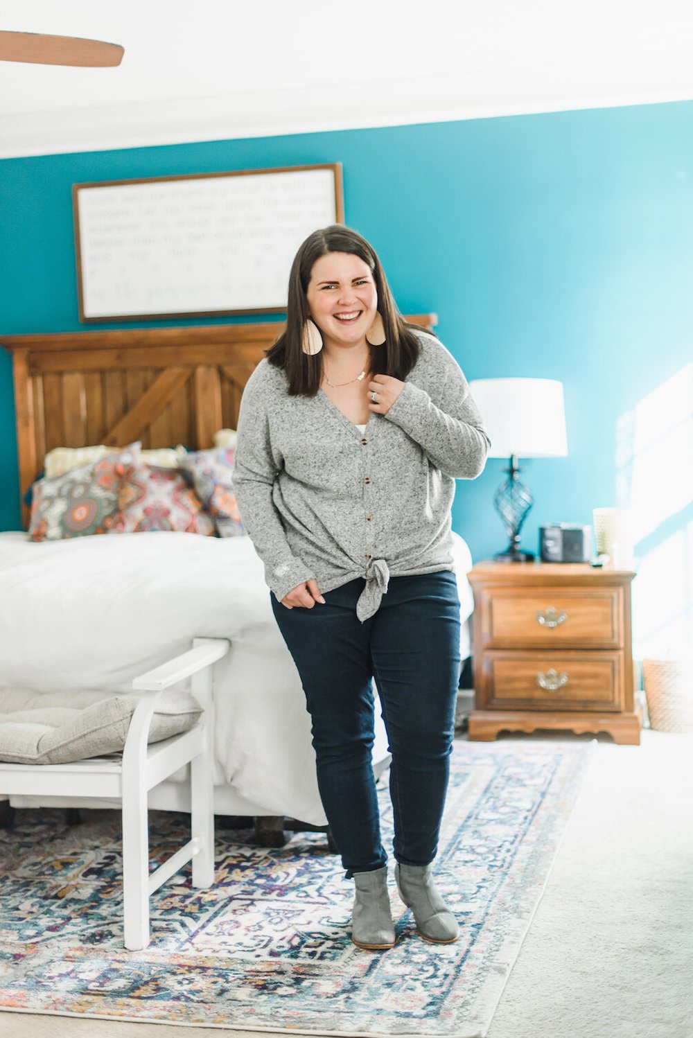 Week Of Outfits Series: A Week Of Wearing Only 7 Pieces For 7 Days With ...