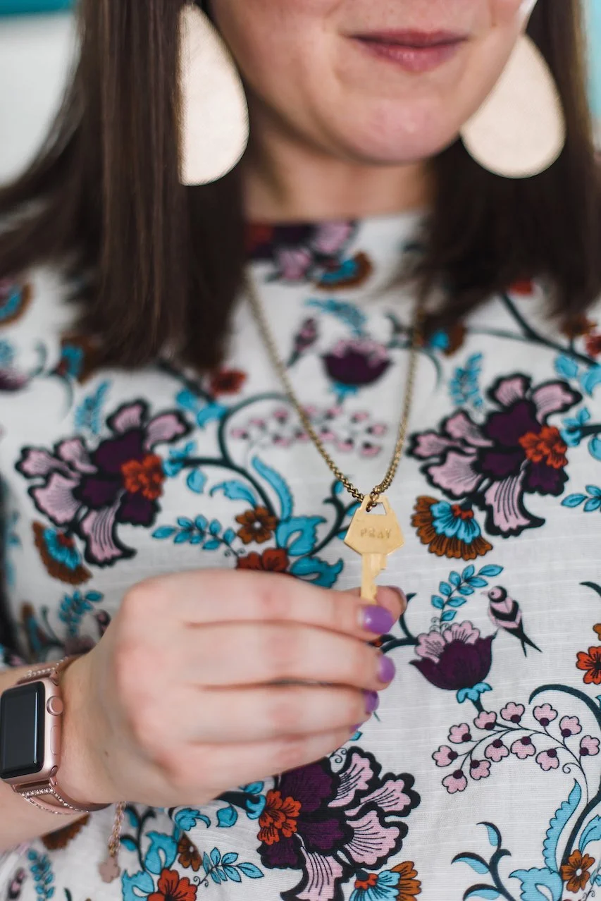 Week Of Outfits Series: A Week Of Wearing Only 7 Pieces For 7 Days With ...