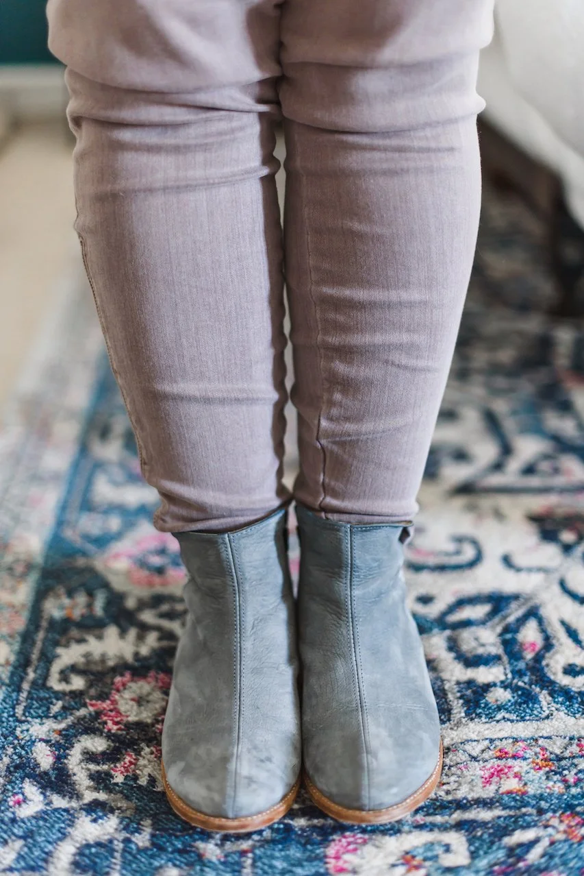 Week Of Outfits Series: A Week Of Wearing Only 7 Pieces For 7 Days With ...