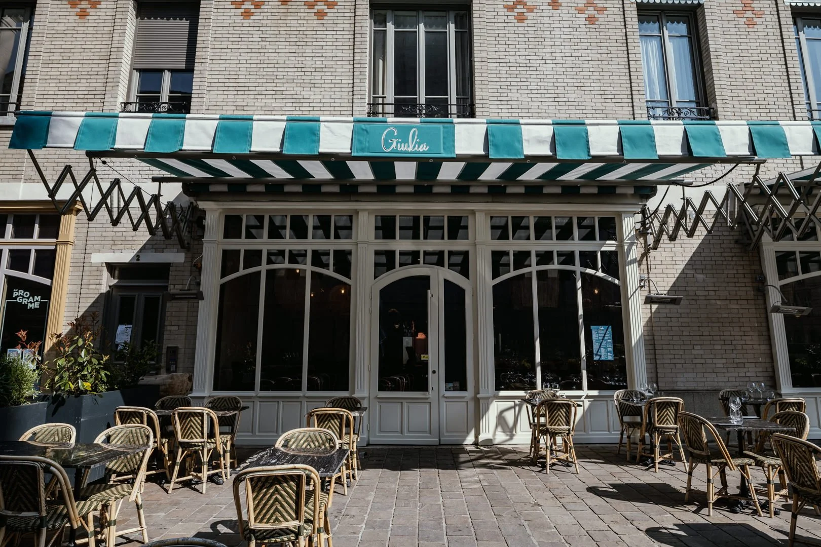 Gallery 3 — Giulia