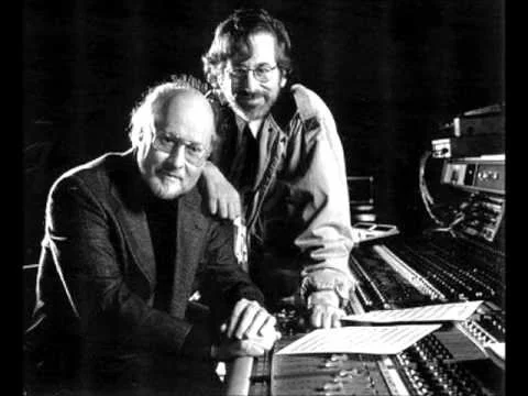 HOW TO PLAY THE JAWS THEME ON PIANO (SUPER EASY BEGINNERS LESSON) — The ...