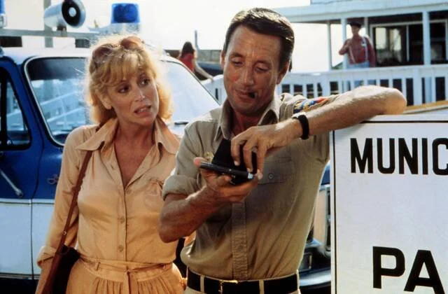 JAWS 2: The biggest differences between the book and movie — The Daily Jaws