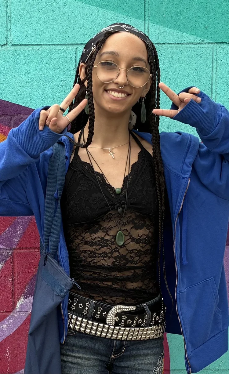 Vee Daniels-Stong — Youth Arts Collective