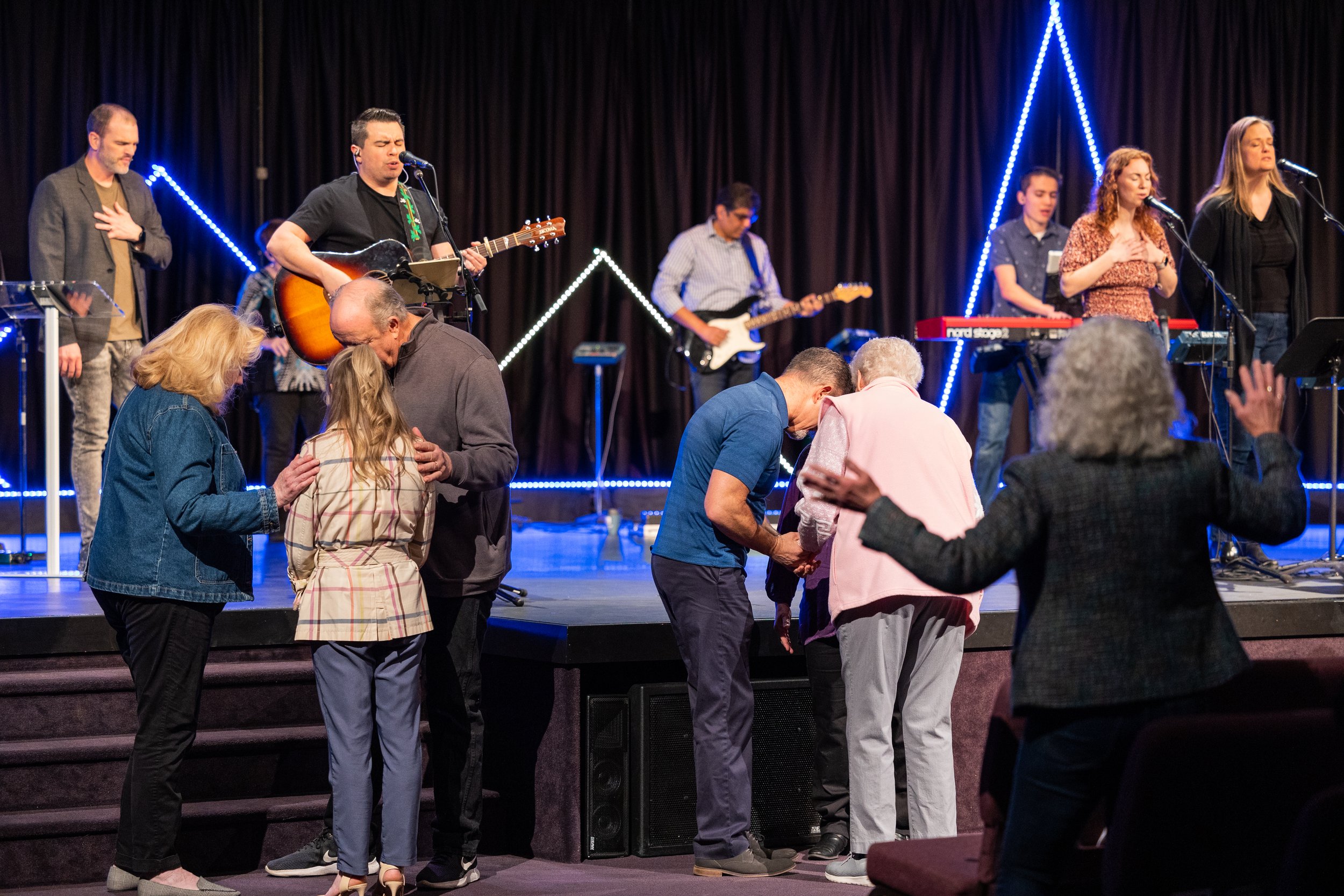 Life Church | Love God. Serve People. Give Life.