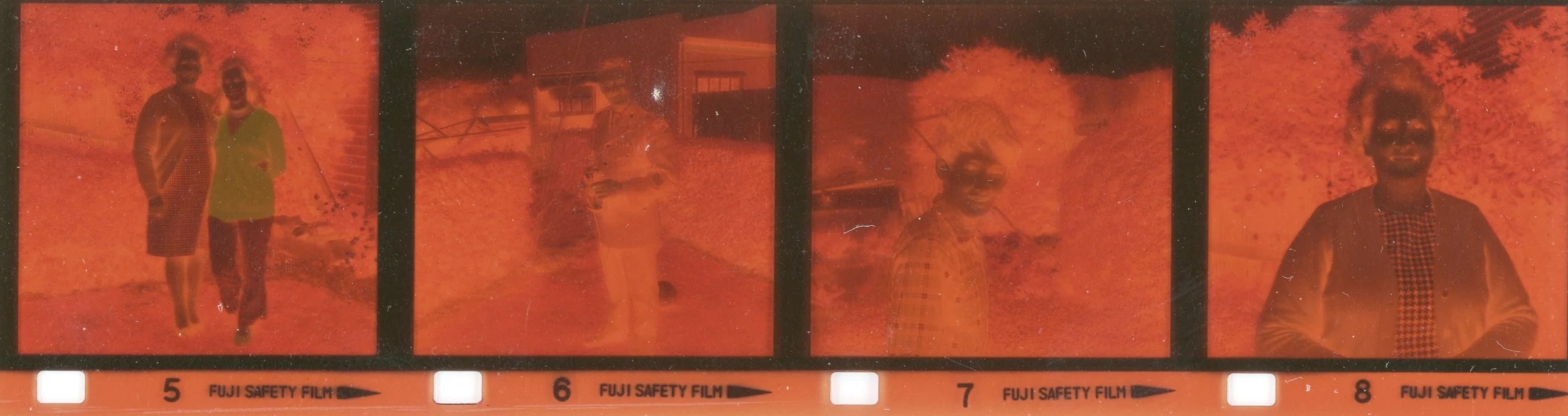 Slide & Negative Scanning — Convert It