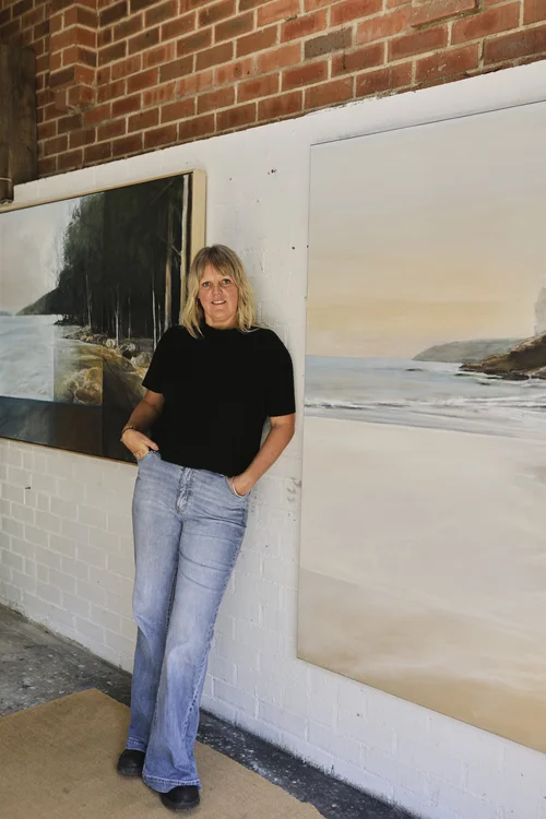 REPRESENTED ARTIST — HOUSE OF ART