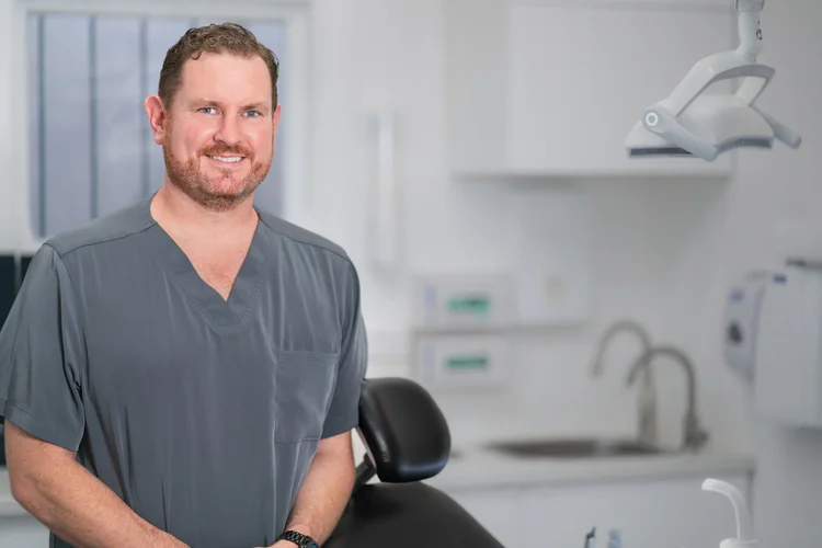 Dr Tom Giblin Prosthodontist