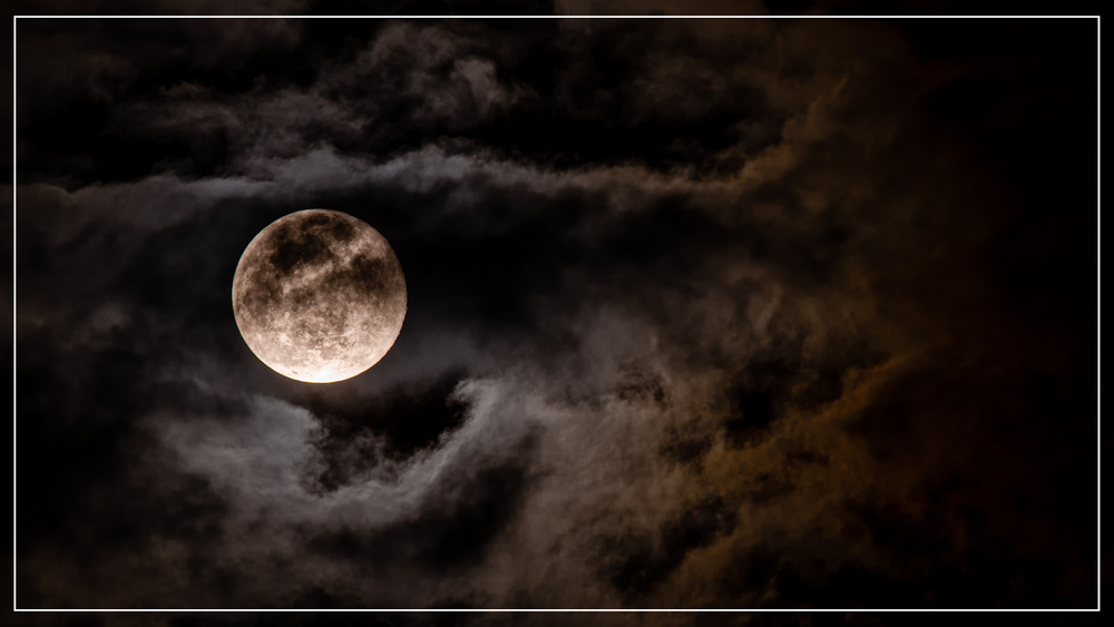 Full Moon Ritual Guide with Journal Prompts and Prayer | Spirited Earthling