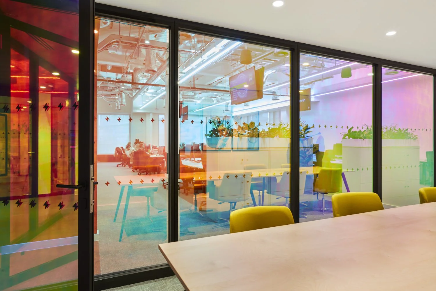 Levin – dichroic colour — Learn to Dream