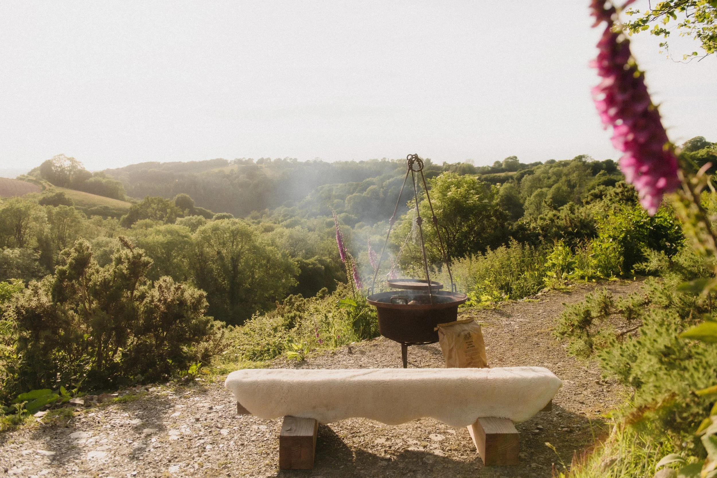 Cove Valley — Hopi Cabin, Devon UK