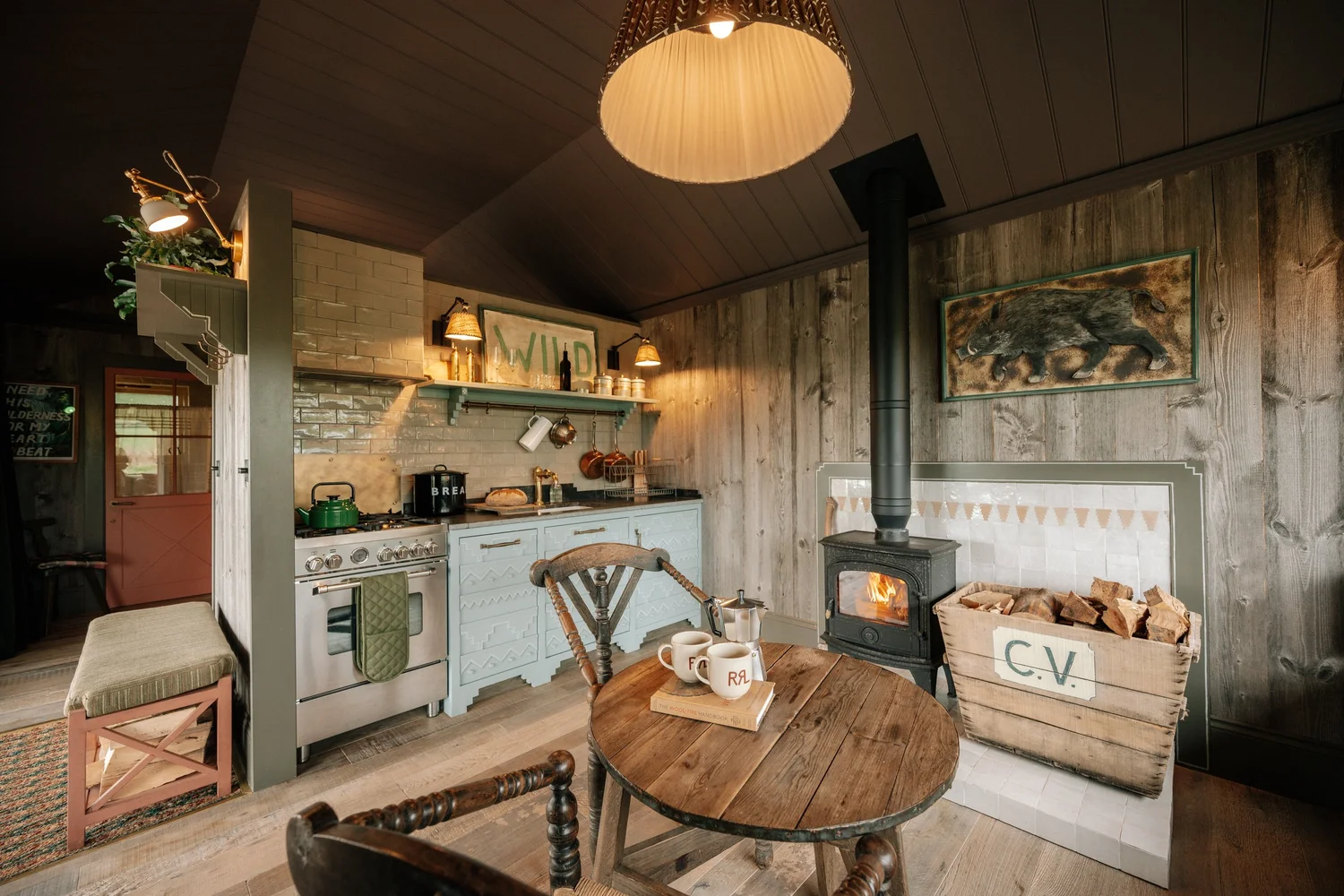 Cove Valley — Hopi Cabin, Devon UK