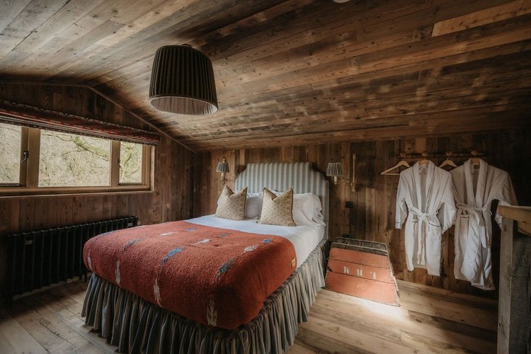 Cove Valley — Chatan Treehouse | Luxury Cabin Stay in Devon | Cove Valley