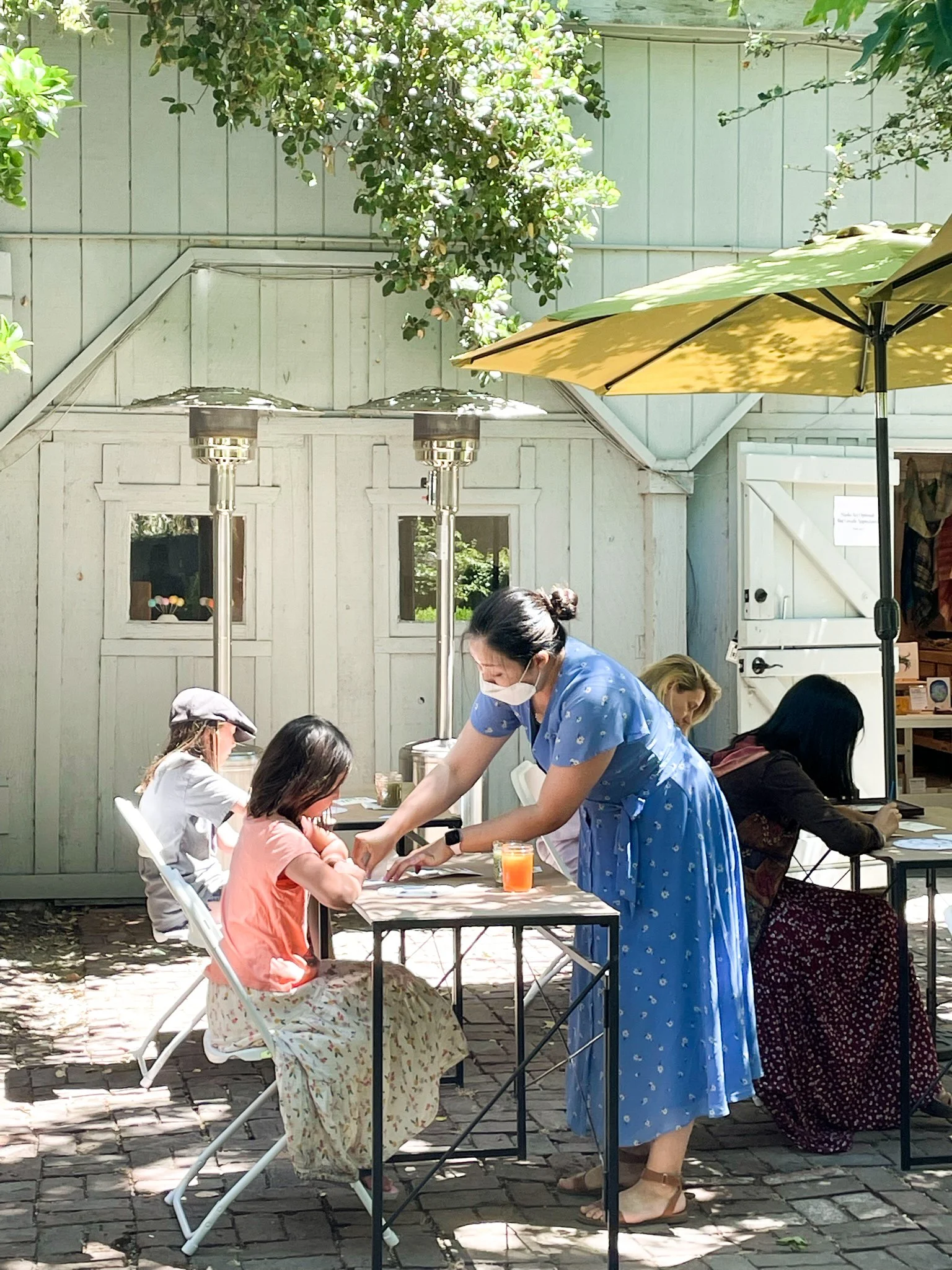 Jean Choe Art & Design