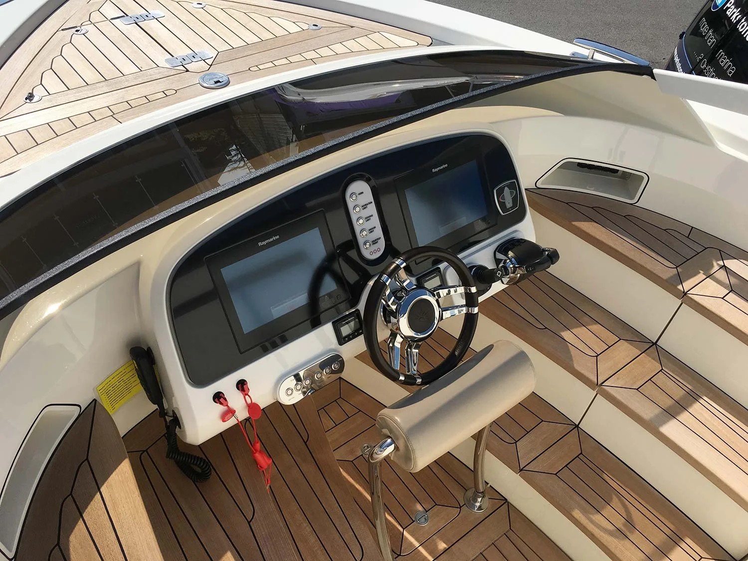 Boat Brokerage | Used boats | Live by the water