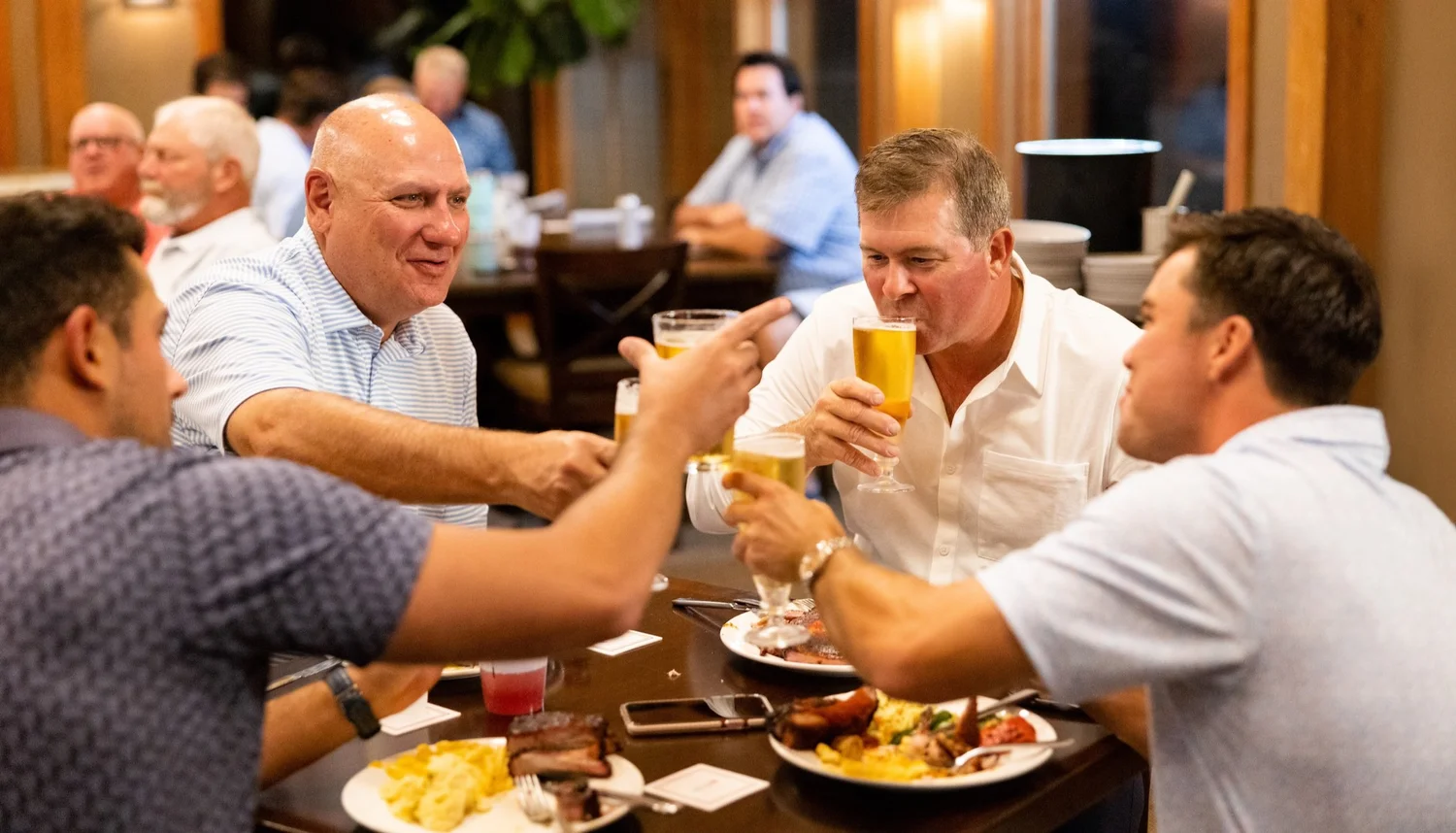 Victoria National Golf Club Dining — Dormie Network
