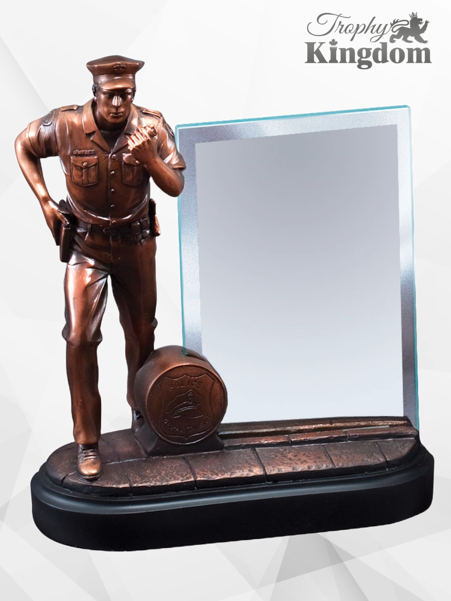 Hero Policeman 8" Statue — Trophy Kingdom - Most Trusted Trophy Store ...