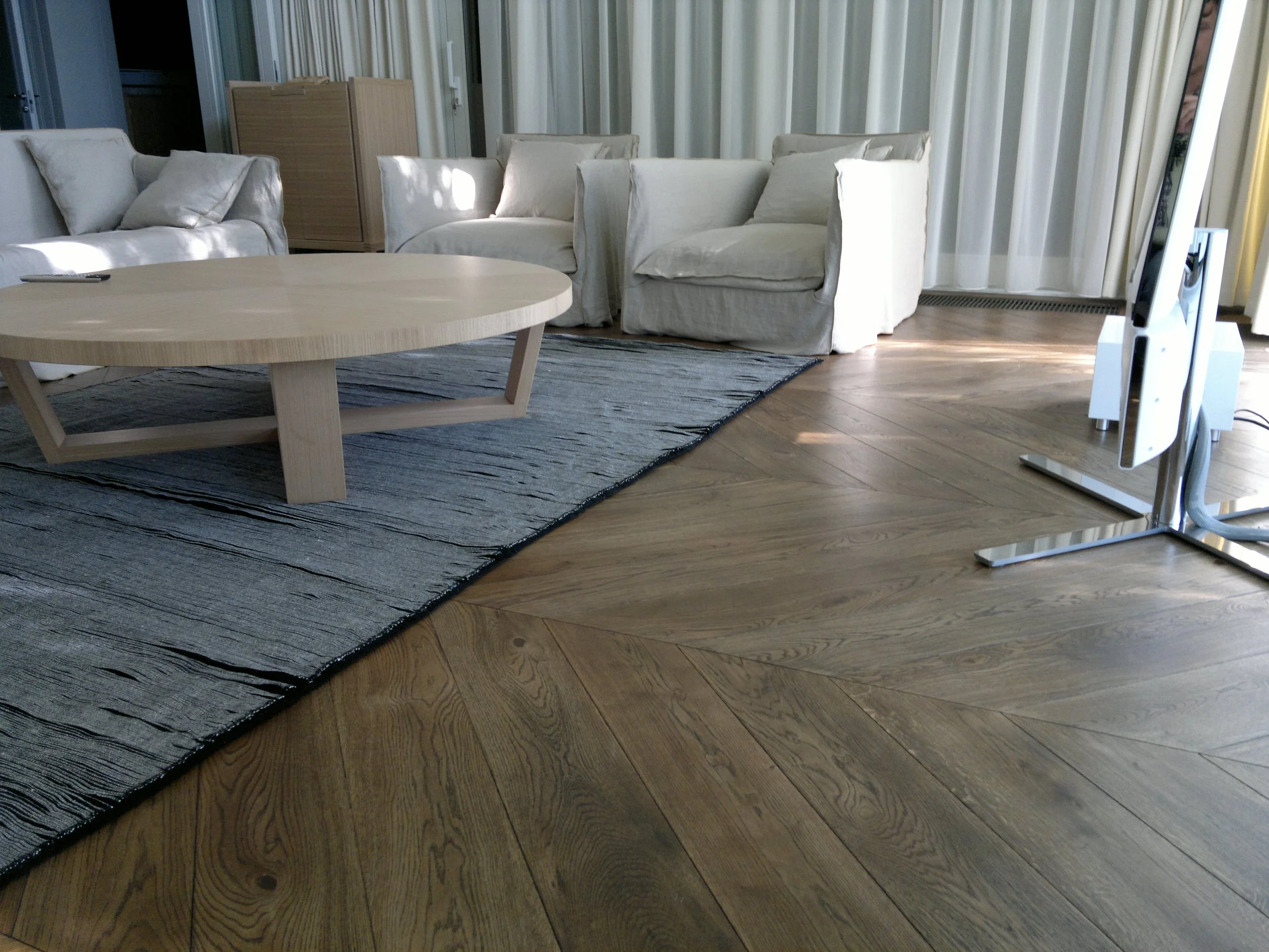 Skreddersydde gulv- og trappløsninger | Velg farge, behandling og ...