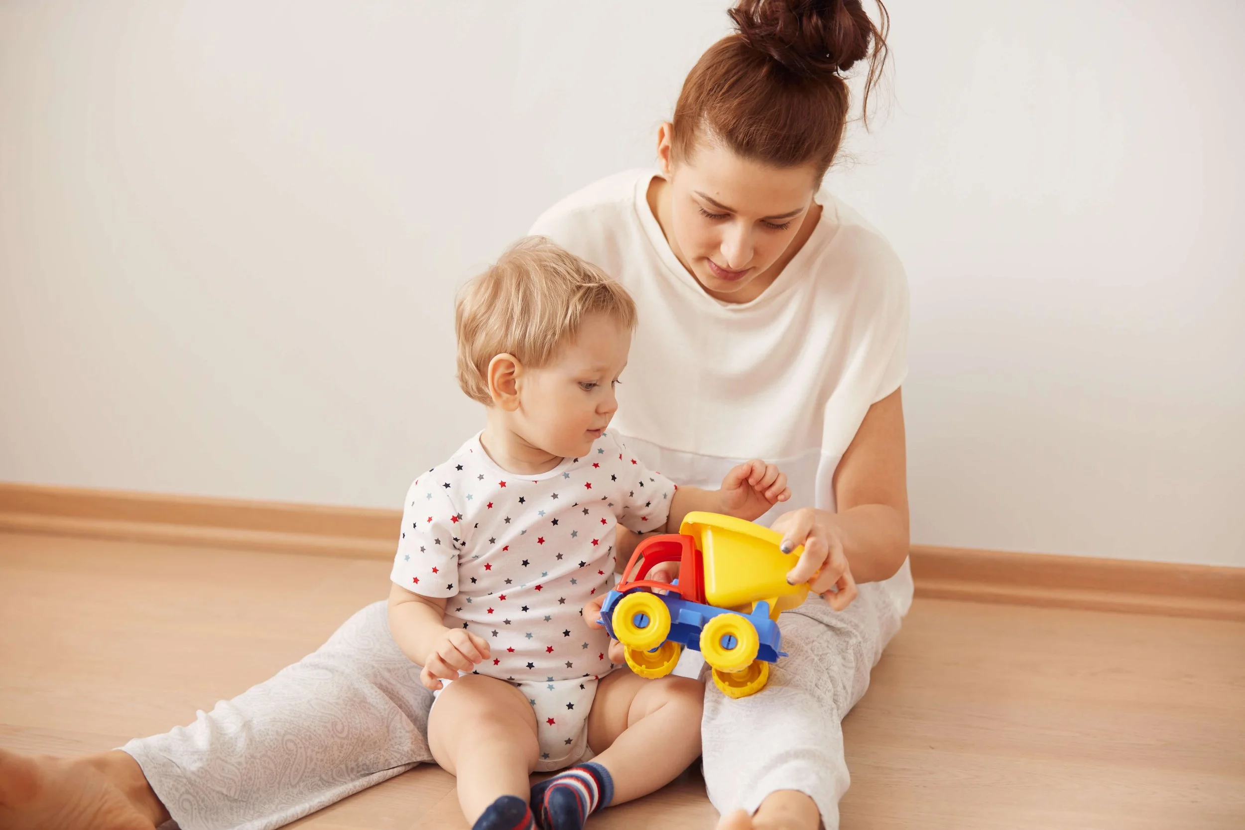 Teaching toddlers play sounds - before the first words — Toddler Talk