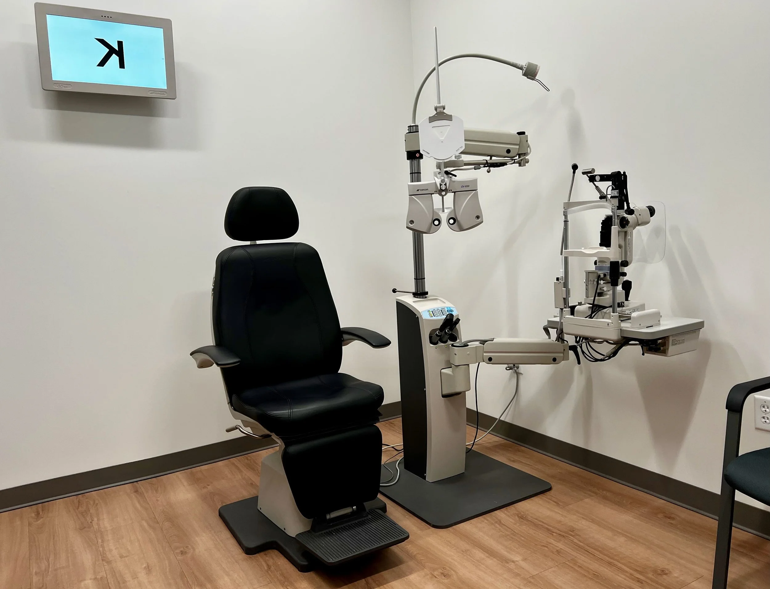 Equipment — Prairie View Eyecare