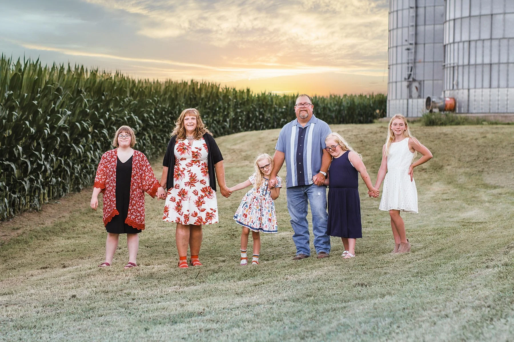 How to Coordinate Outfits for Your Family Photoshoot — Jen Wilke ...