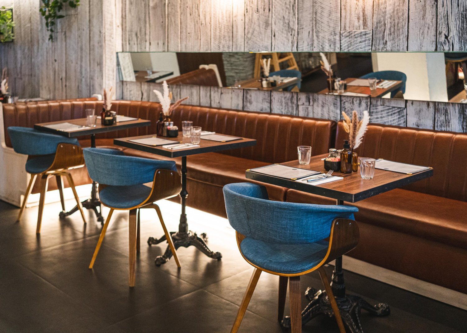 Flatiron Restaurant — Hole In The Wall