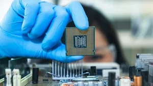 Thermal Paste on CPU Pin? How to Remove Thermal Paste from CPU Socket ...