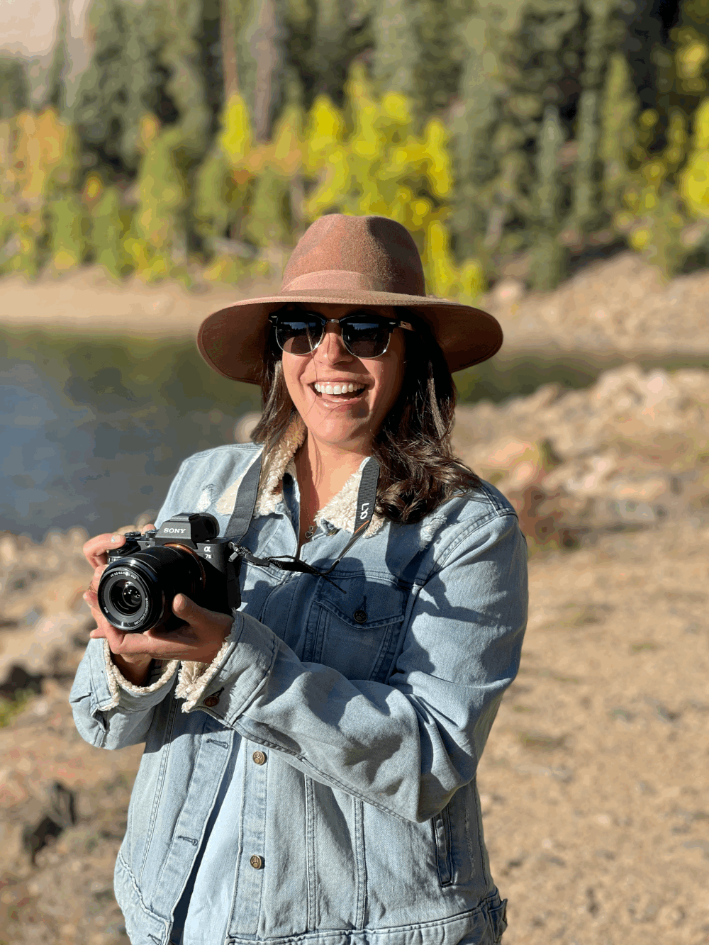 Monica Goes Travel Show & Blog