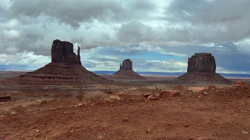 The Best Way To See Monument Valley — Monica Goes Travel Show & Blog