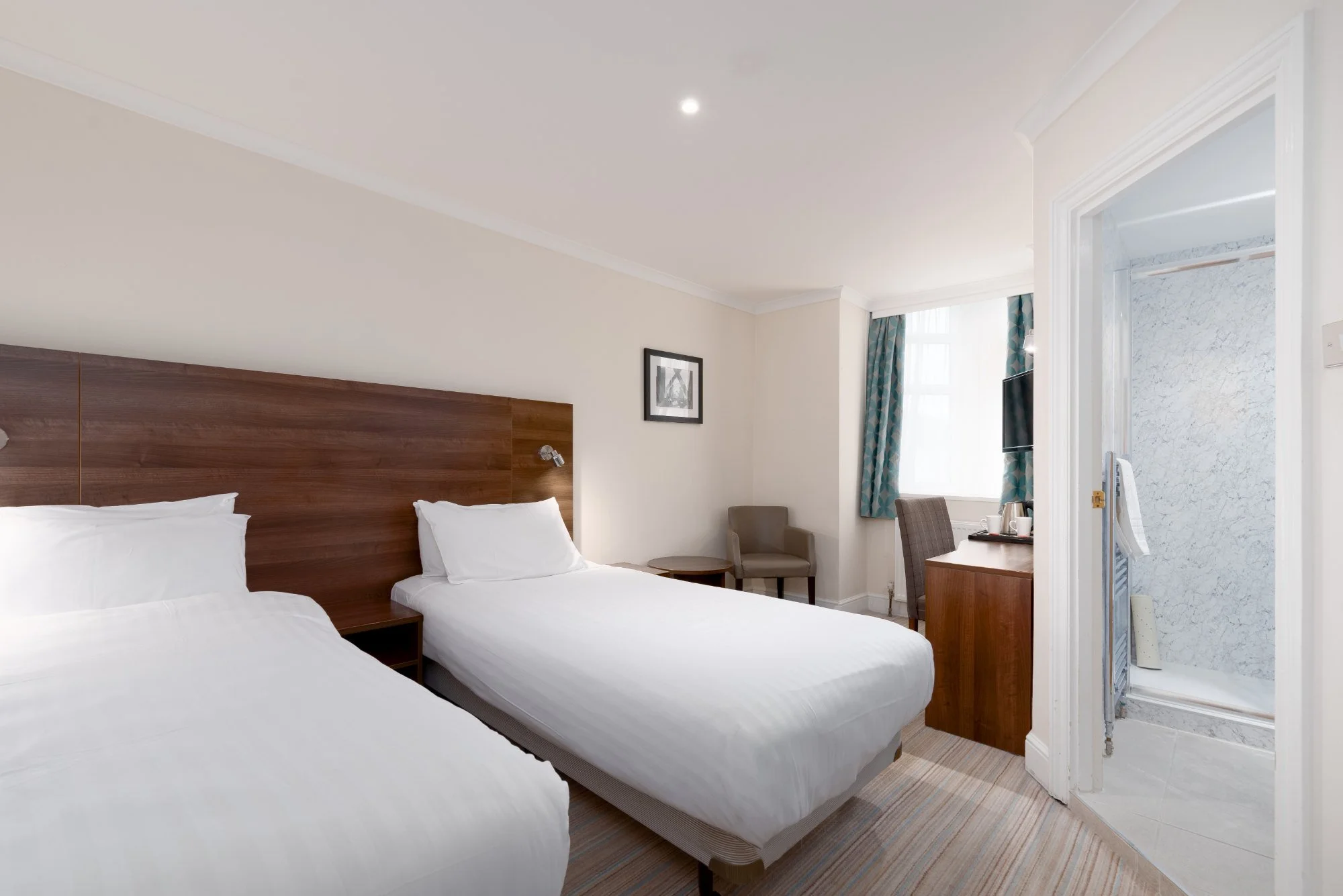 Affordable Twin Room Accommodation in Blackpool | Best Western Carlton ...