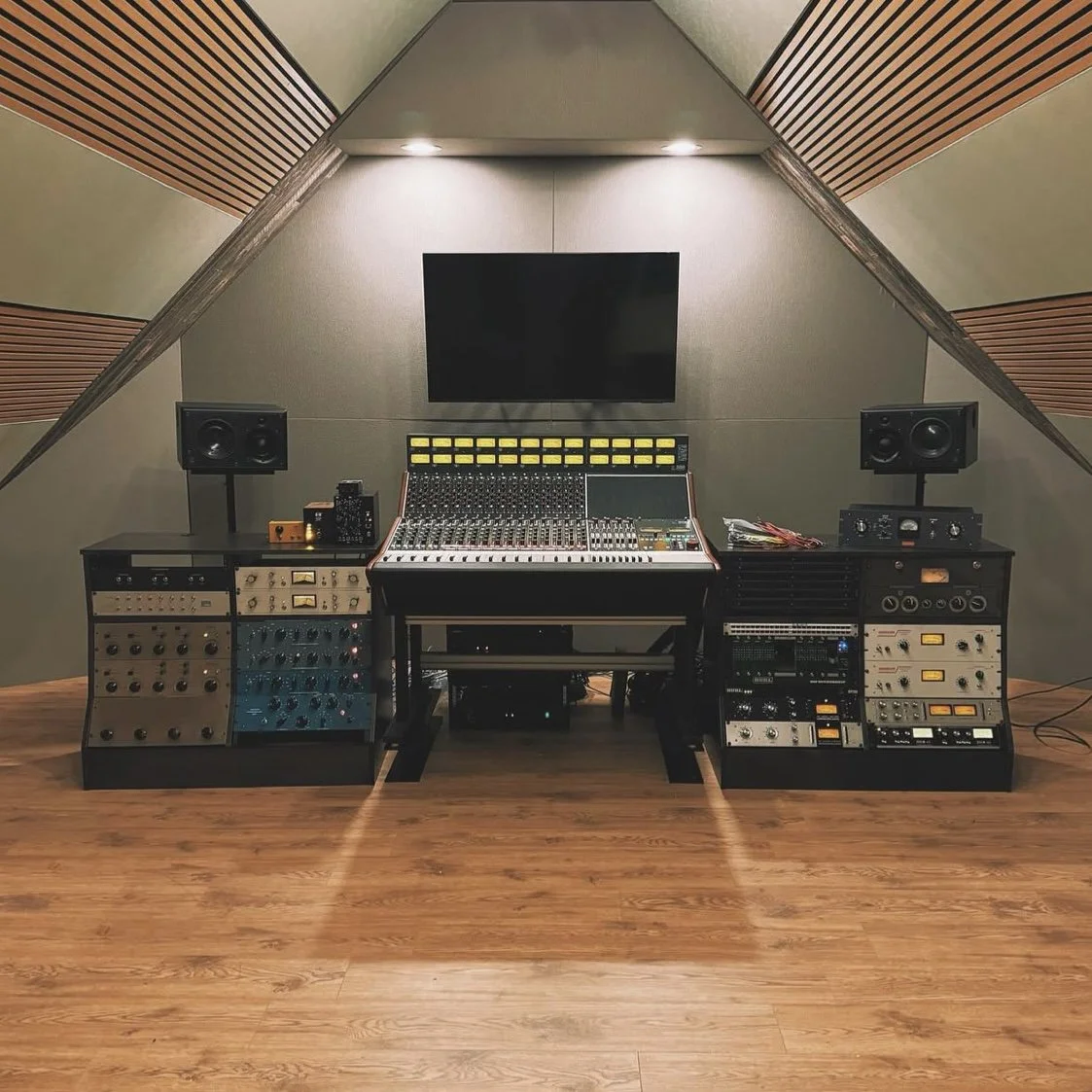 Signature Series — Gear Hive Studio Racks