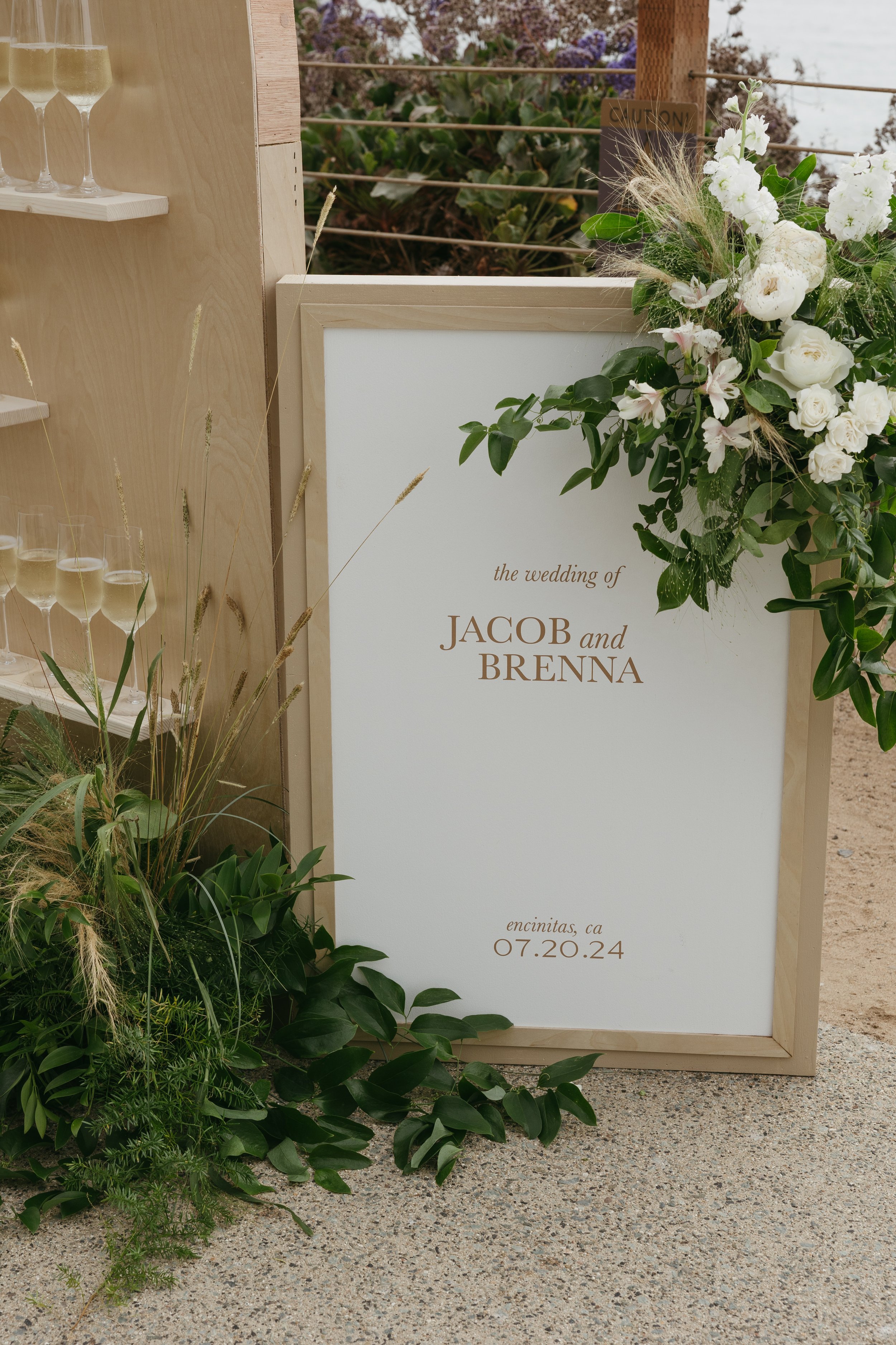 essential decor and personal items for your wedding day — Koral & Ko.