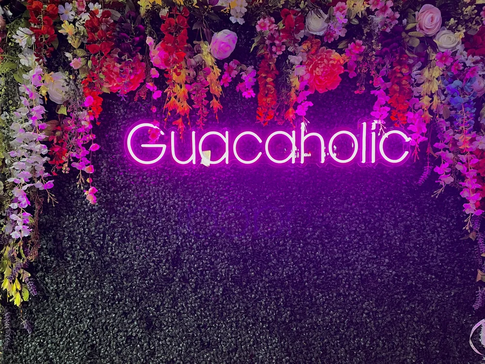 Home [www.guacaholicgrill.com]