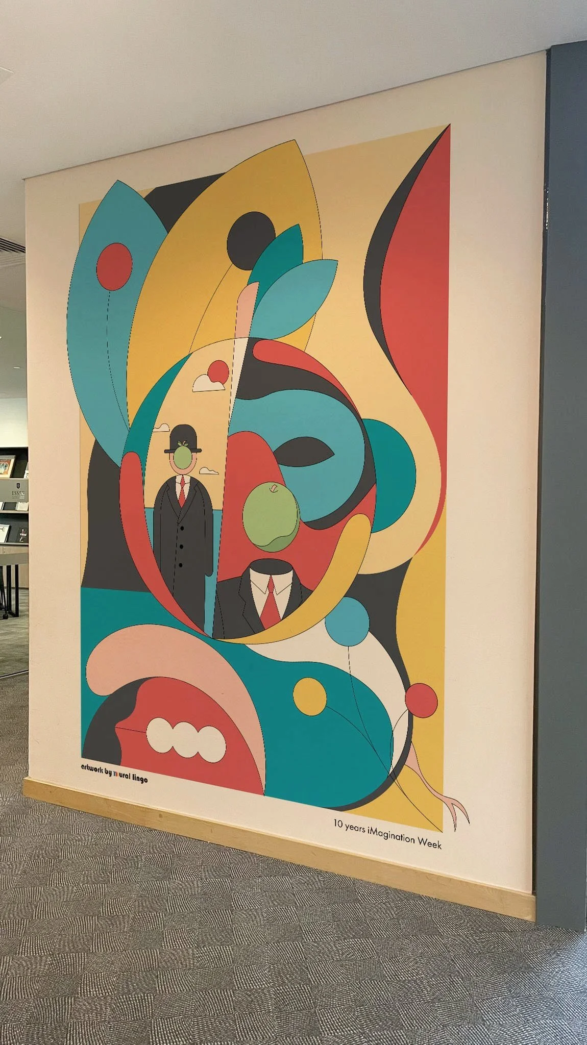 Apple — Mural Lingo